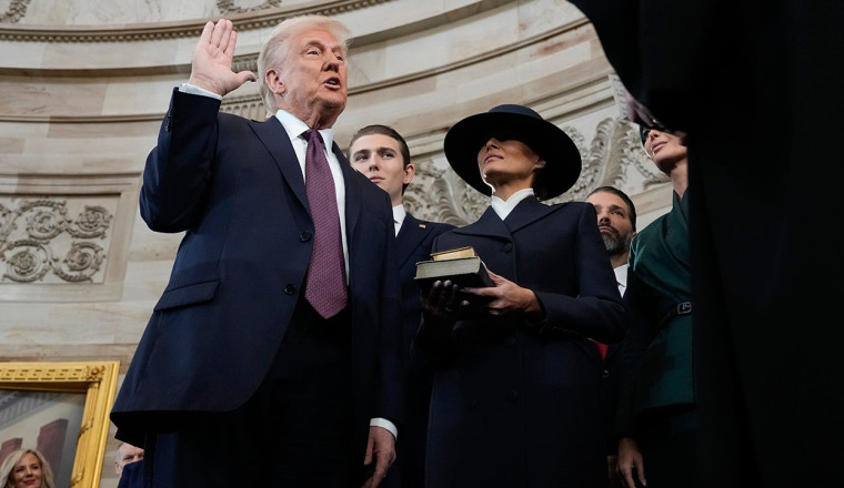 Trump did not place hand on Bibles during 2025 swearing in | Hillary ...